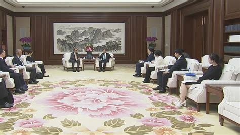 殷勇会见英国保诚集团首席执行官北京时间