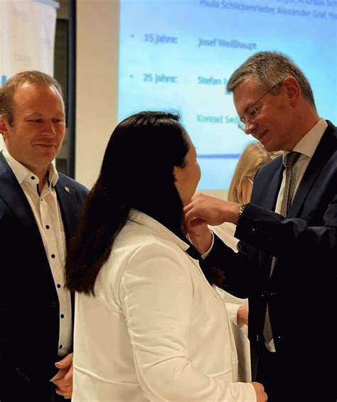 Германы улстөрд орсон анхны монгол эмэгтэй Н Солонго Байгаль Орчин Уур амьсгалын өөрчлөлтийн