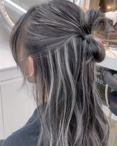 수험생이벤트 어나더즈 신새벽 디렉터｜홍대미용실 염색 탈색 전문 발레아쥬 레이어드컷 8살 거란족머리💗 여자아이들은 핑크가 국룰인가봐요 아주 인기만점 핑크염색💘 뿌리가