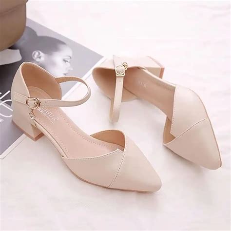 12 مدل کفش مجلسی پاشنه کوتاه برای خانم‌های خوش پوش