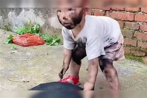 爸爸就睡了一觉，醒来后发现闺女不在身边，就知道大事不好