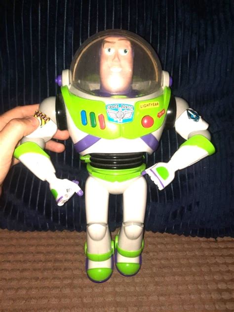 Disney Pixar Toy Story Action Chop Talking Buzz Lightyear Action