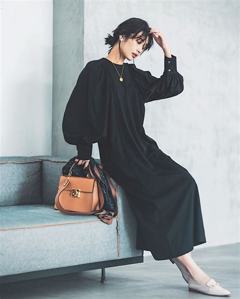 今日の服装怖い人に見えない黒ワンピースの着こなしとはアラサー女子 magacol