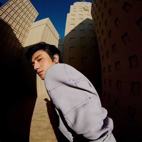 Louis Vuitton Ss 23 Mens Spin Off Show In China Creative Portrait Louis Vuitton