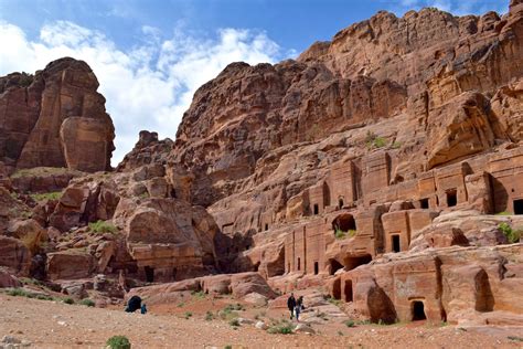 Petra Tour Review Visiting The Ancient City Of Petra Jordan 2023 Guide