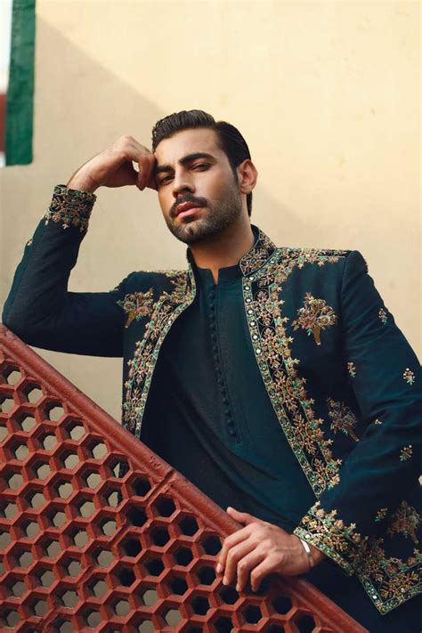 Raqeeb Shaziakiyanistudio