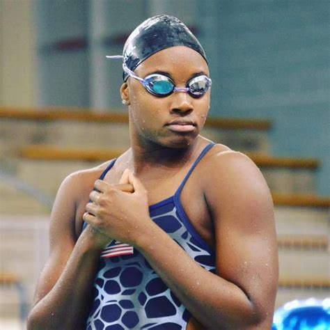 Simone Ashley Manuel Net Worth Height Bio Weight Age 2024 The Personage