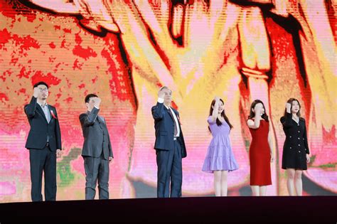 【组图】以歌声，以深情，祝福清华！——110周年校庆联欢晚会掠影 清华大学