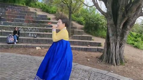 2030 부산엑스포 유치기원 위해 초등학교6학년 황서연 독일버스킹 출발 임영웅 사랑역 2030부산월드엑스포 Youtube