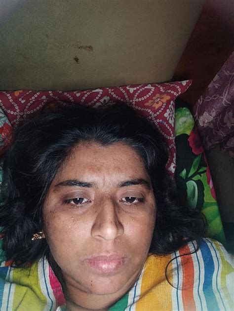 Hot Aunty