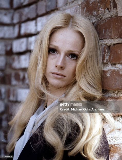 Actress Sondra Locke Poses For A Portrait In Circa 1969 News Photo