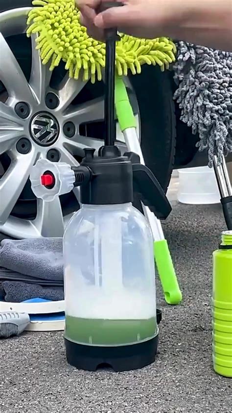 Перфектниот чешел за вашиот најдобар пријател сега и кај нас Електричен чешел со пареа