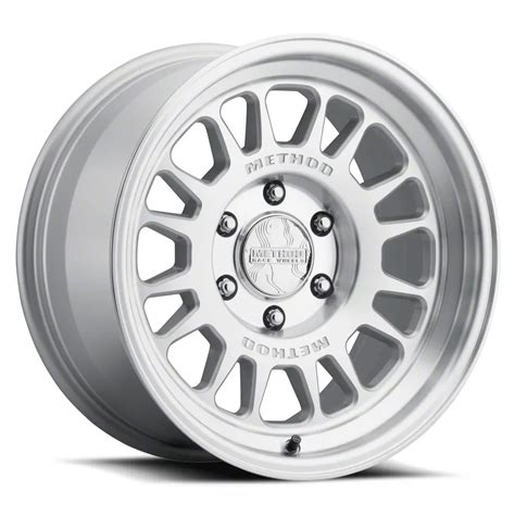 Method Race Wheels Silverado 2500 Mr318 Machined Clear Coat 8 Lug Wheel 18x9 18mm Offset