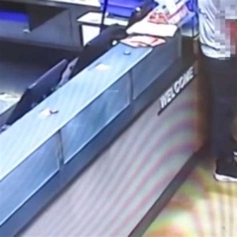 Κυκλοφόρησε το βίντεο από το ασυγκράτητο ζευγάρι που κάνει σεξ μέσα σε πιτσαρία Dream fm