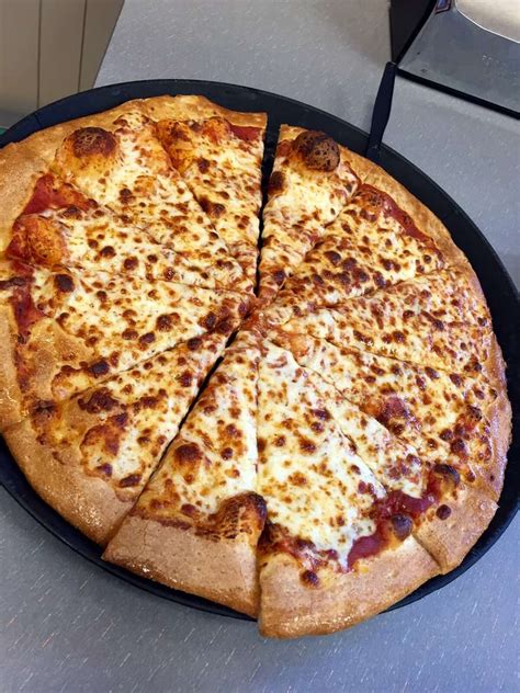 Chuck E Cheese Pizza Photo At Morgan Alaniz Blog