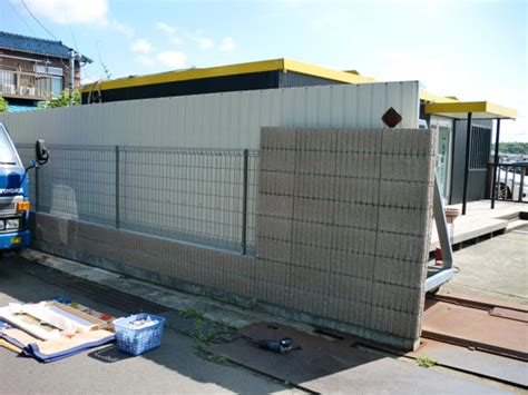 佐倉市井野の企業様 銘鈑フェンス看板製作取付事例を公開