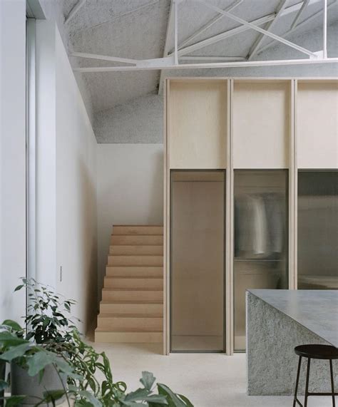 Homeis Ge ურბანული მეტარეალიზმი „თემქის არაშენდა“ რა შეიძლება იყოს იმაზე მიმზიდველი