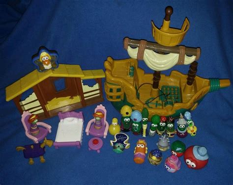 Veggie Tales Pirate Ship Boat Manger Playset Toy Figure Lot 1837974372