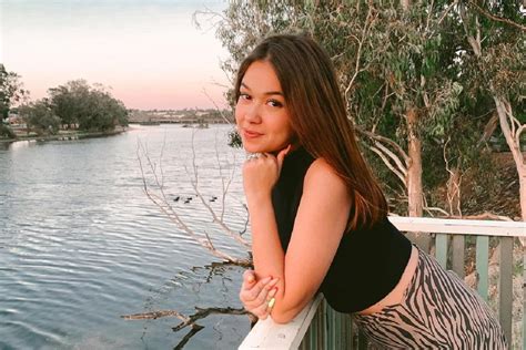 Biodata Dan Agama Rebecca Klopper Artis Yang Tersandung Skandal Video Syur Okezone Celebrity