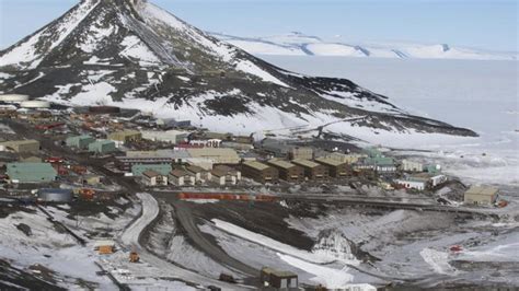 Nz Air Force Carries Out Daring Overnight Medical Evacuation From