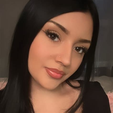 Isabellemolinaxo Threads Say More