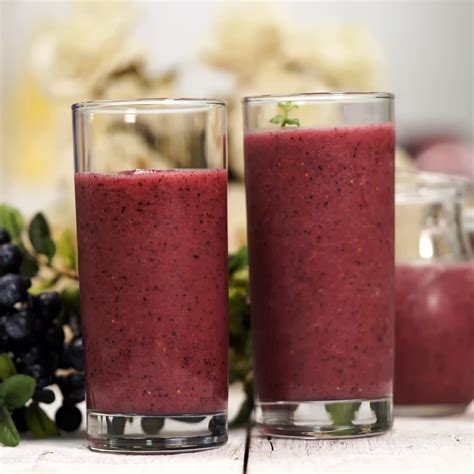 상콤한 베리주스 아침에 한잔 어때요