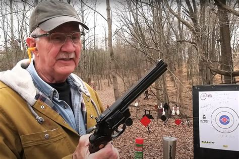 Hickok45 La Chaine Youtube Aux 3 000 Essais Vidéos Darmes Le
