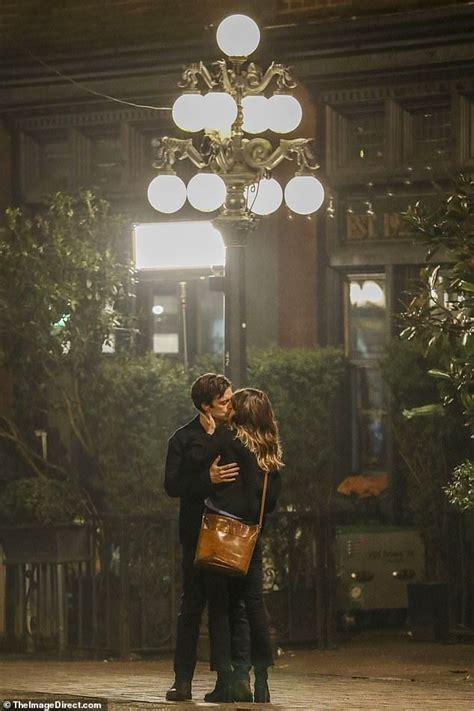 Daisy Edgar Jones Kisses Sebastian Stan As They Film New Thriller Artofit