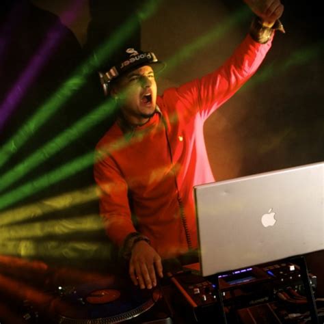 Stream Anthoni Santos Hoy Se Bebe Remix Parada Dominicana 2010 By Djipod Listen Online For