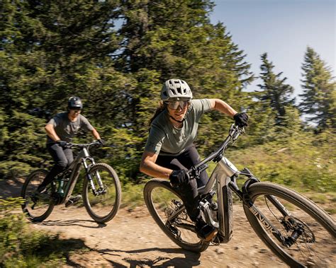 E Mtb Con La Bicicleta Eléctrica Adecuada Por Los Senderos Focus Bikes