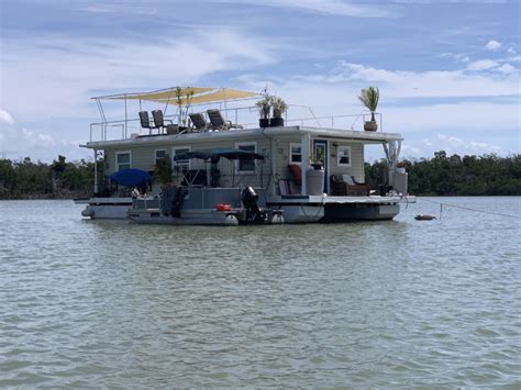 Couples Off Grid Floating Home Lifestyle In Florida