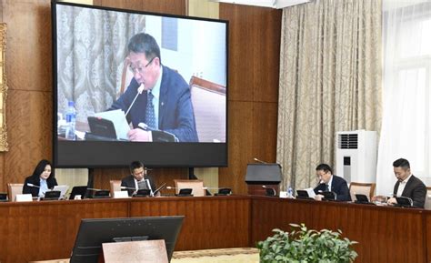 Боловсрол шинжлэх ухааны салбарын хөрөнгө оруулалтын талаар мэдээлэл сонсож тогтоолын төсөл батлав