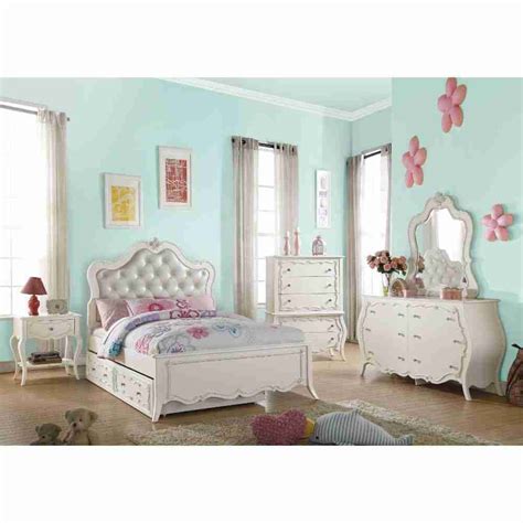 Acme Furniture Edalene Pearl White Full Upholstered Bed American