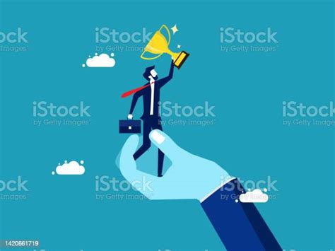 인생에서 성공을 장려하십시오 지원 손에 트로피를 들고 사업가 벡터 개발에 대한 스톡 벡터 아트 및 기타 이미지 개발 개선 격려 Istock