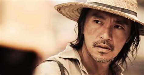 “หยางมี่” นางเอกจีน โดนพิธีกรถามแรง ครั้งแรกกับใคร” เจอสวนกลับหน้าหงาย