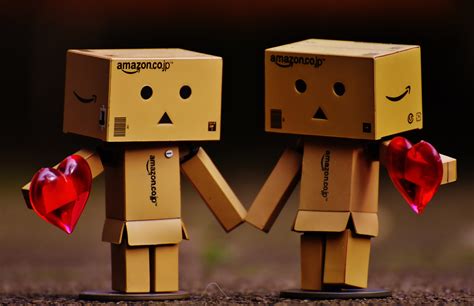 Danbo Amazon Box Robot 5868x3794 Wallpaper