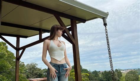 รวมรูปภาพของ อินฟลูฯ สาวสุดเซ็ง จัดเต็มเตรียมเป็นเพื่อนเจ้าสาว แต่ไม่ได้ร่วมงาน เพราะสวยเกิน มี