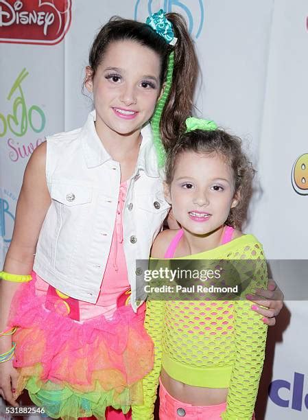 Bratayley Photos And Premium High Res Pictures Getty Images