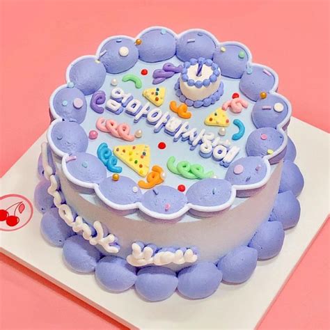 체리오오체리 🍒잠실주문제작케이크 And 클래스🍒 On Instagram “ 어버이날 디자인🎉 1 청보라 컨페티 디자인💜 실제로 보면 좀더 뽀얀 청보라 느낌이에요 첫번째