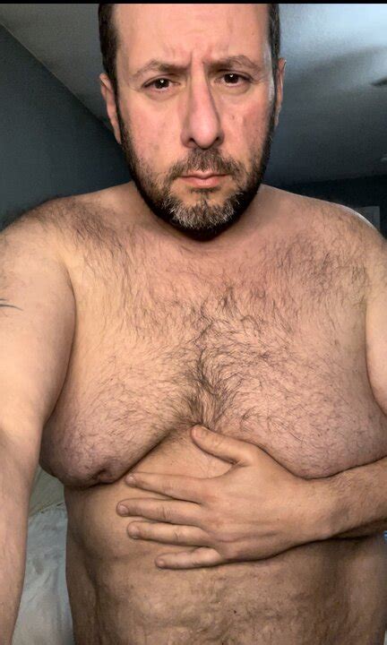 以为我是一个人，抚摸一个，直到他走进来并要了他的肉 Xhamster