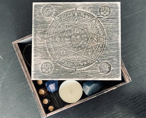 Коробочка для магических аксессуаров — цена 450 грн в каталоге Шкатулки Купить товары для дома и