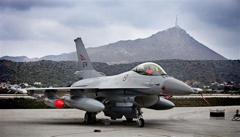 Royal Norwegian Air Force F 16s • 674001002 • F 16 Photography