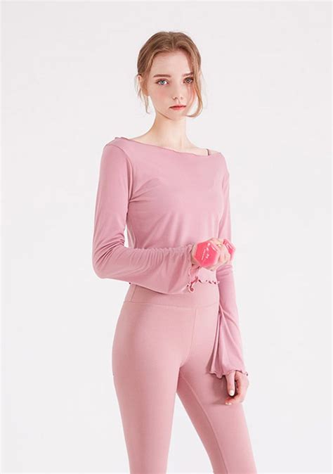 Pin De Rat Manga En All Types References En Modelos Femeninos Mujeres Lindas Mujeres Rubias