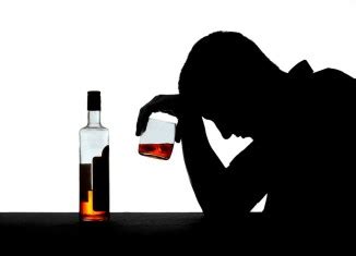 ¿qué Es El Alcoholismo Definición Causas Y Tratamiento Como