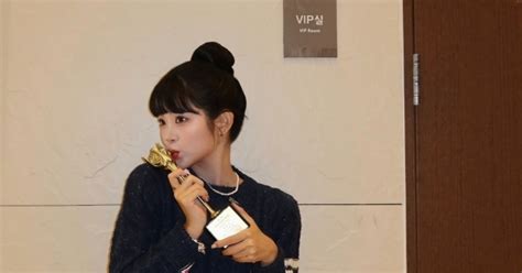 故 최진실 딸 최준희 라이징스타상에 엄마처럼 키워준 이모할머니 감사해 [전문]