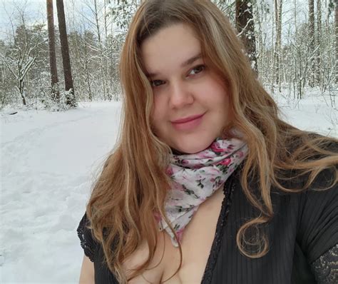 Beautiful Winter With A Bbw Ass 6 Nude Pics Xhamster
