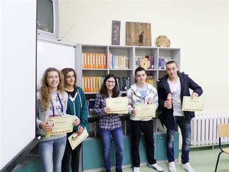 Награди от Коледно математическо състезание Профилирана природо математическа гимназия Ловеч