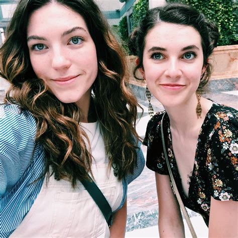Pick A Sister Scrolller