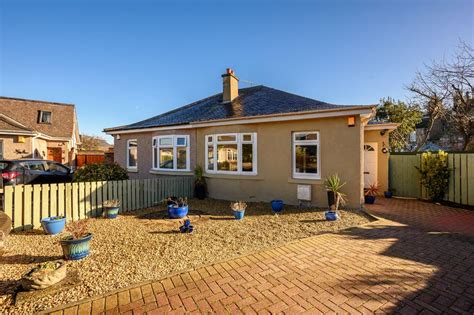 9 Vandeleur Grove Edinburgh Eh7 6ue 2 Bed Semi Detached House £315000