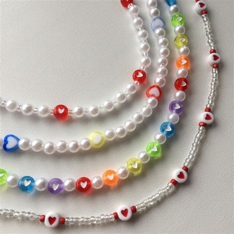 украшения из бисера 🕊 On Instagram ⠀ ожерелья с сердцами 💕 любое 400₽ ⠀ By Tanyafromarh Nel 2024